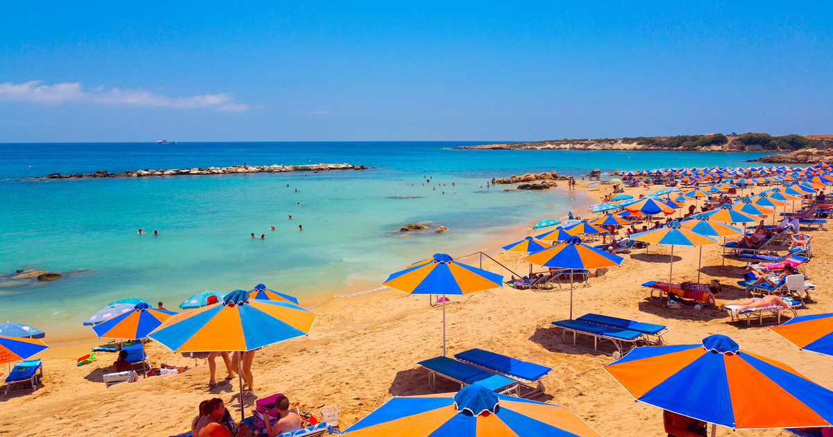 Cyprus' Blue Flag beaches — commercial.cy
