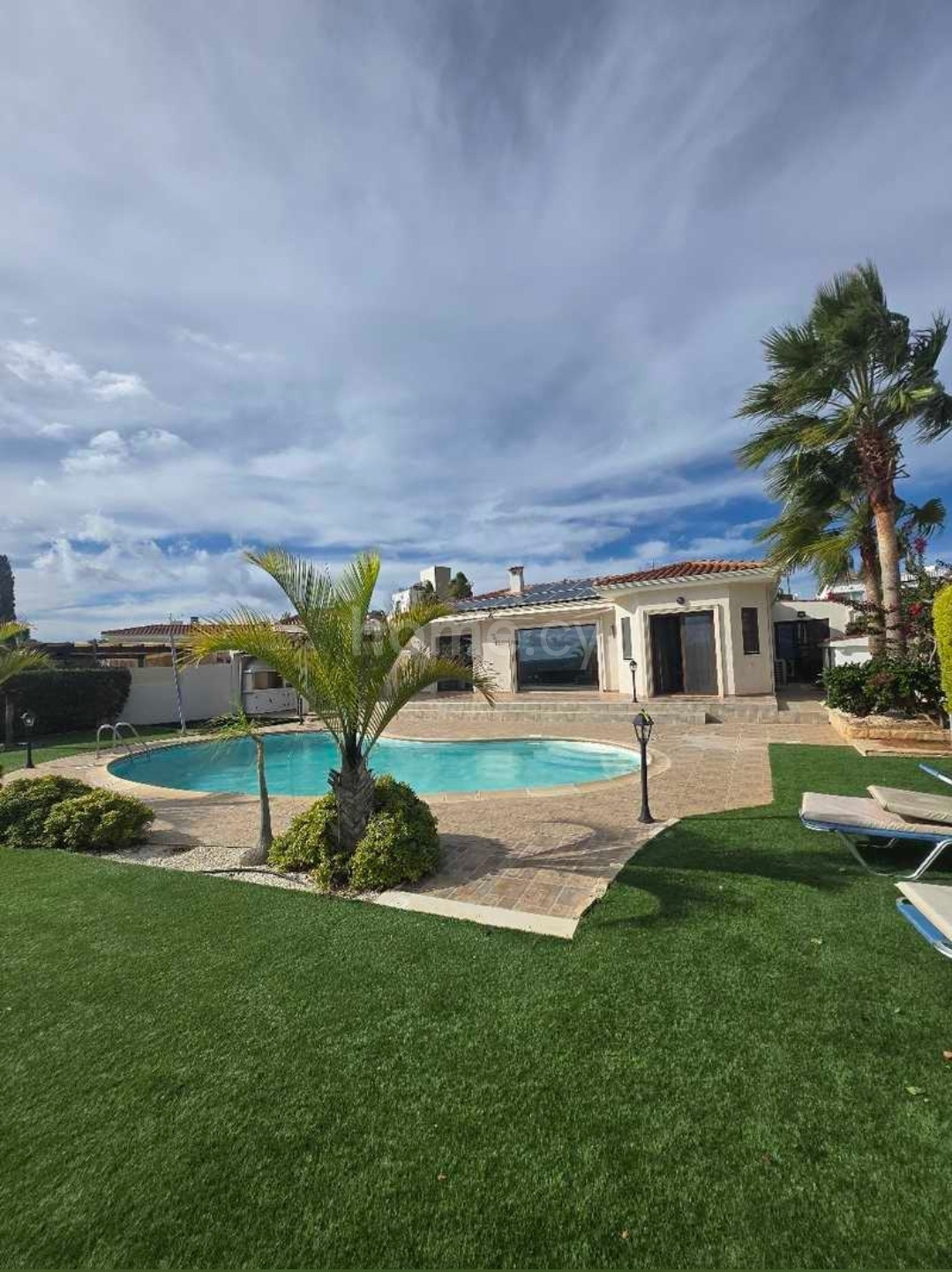 Villa to rent in Paphos — home.cy